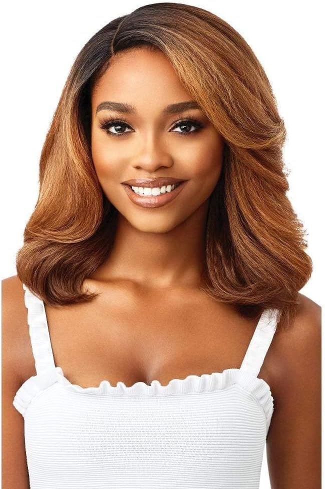 Amazon.com : Outre Lace Front Wig - Neesha Soft & Natural - Neesha 201 ...