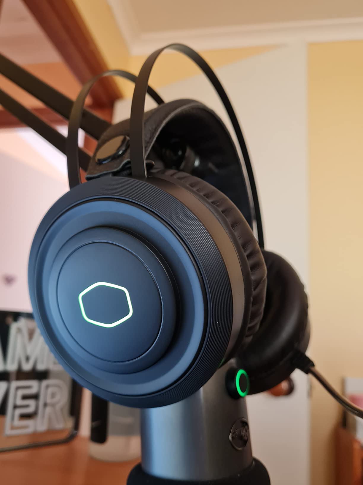 Cooler Master MasterPulse CH321 Over-Ear Gaming Headset USB Type-A Omni ...