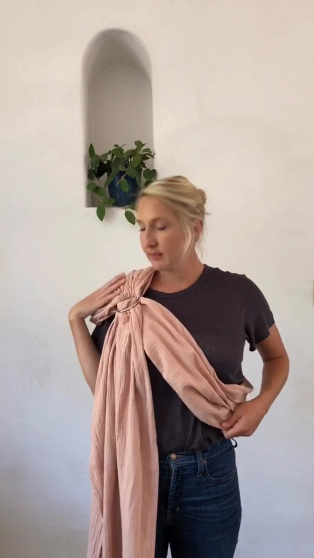 Watch Moby Ring Sling How-to Tutorial on Amazon Live