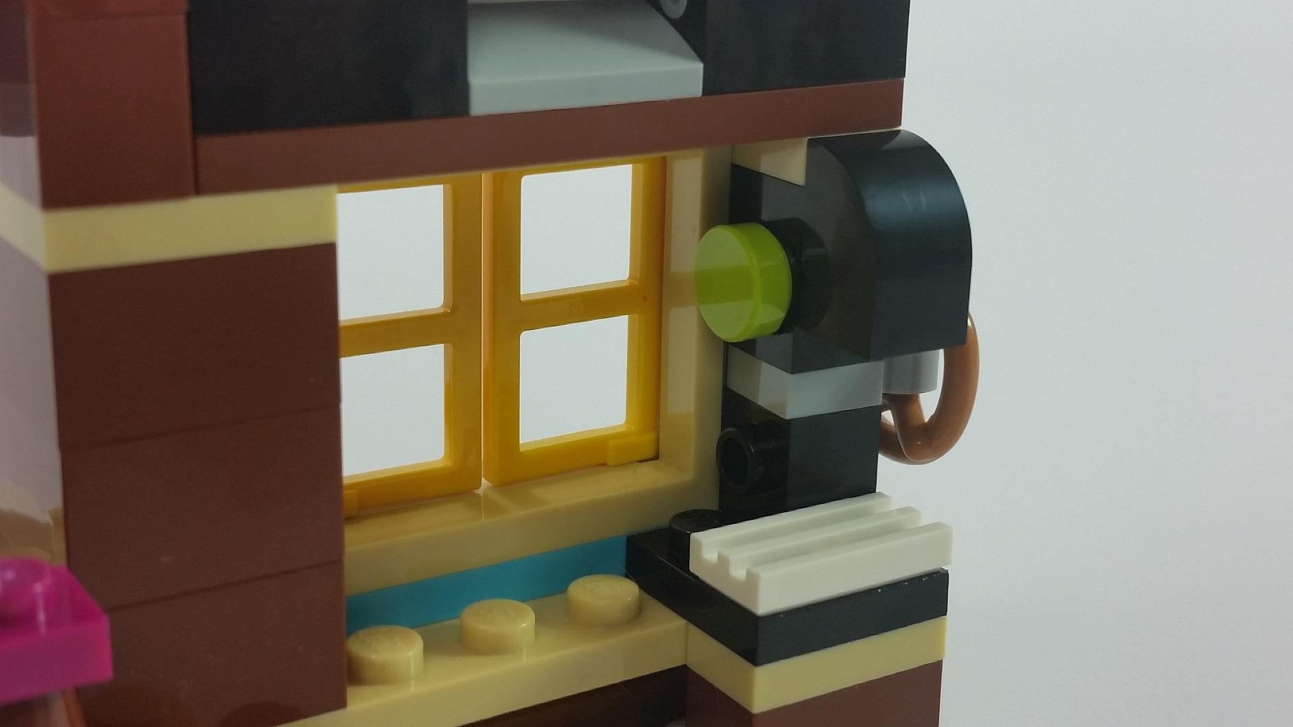 LEGO UK 41322 Snow Resort Ice Rink Construction Toy : Amazon.co.uk ...