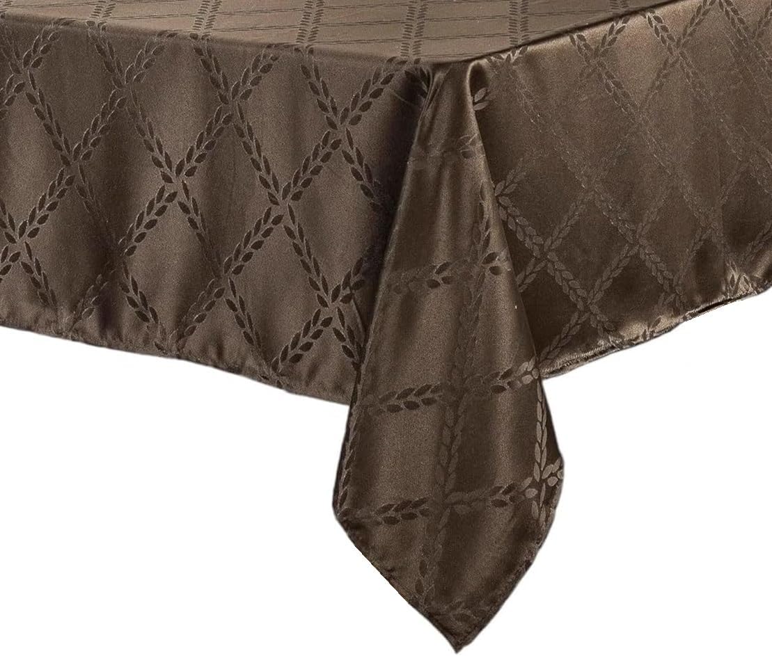Amazon.com: Castle Selection Fabric Tablecloth Spill Proof 4-6 Feet ...