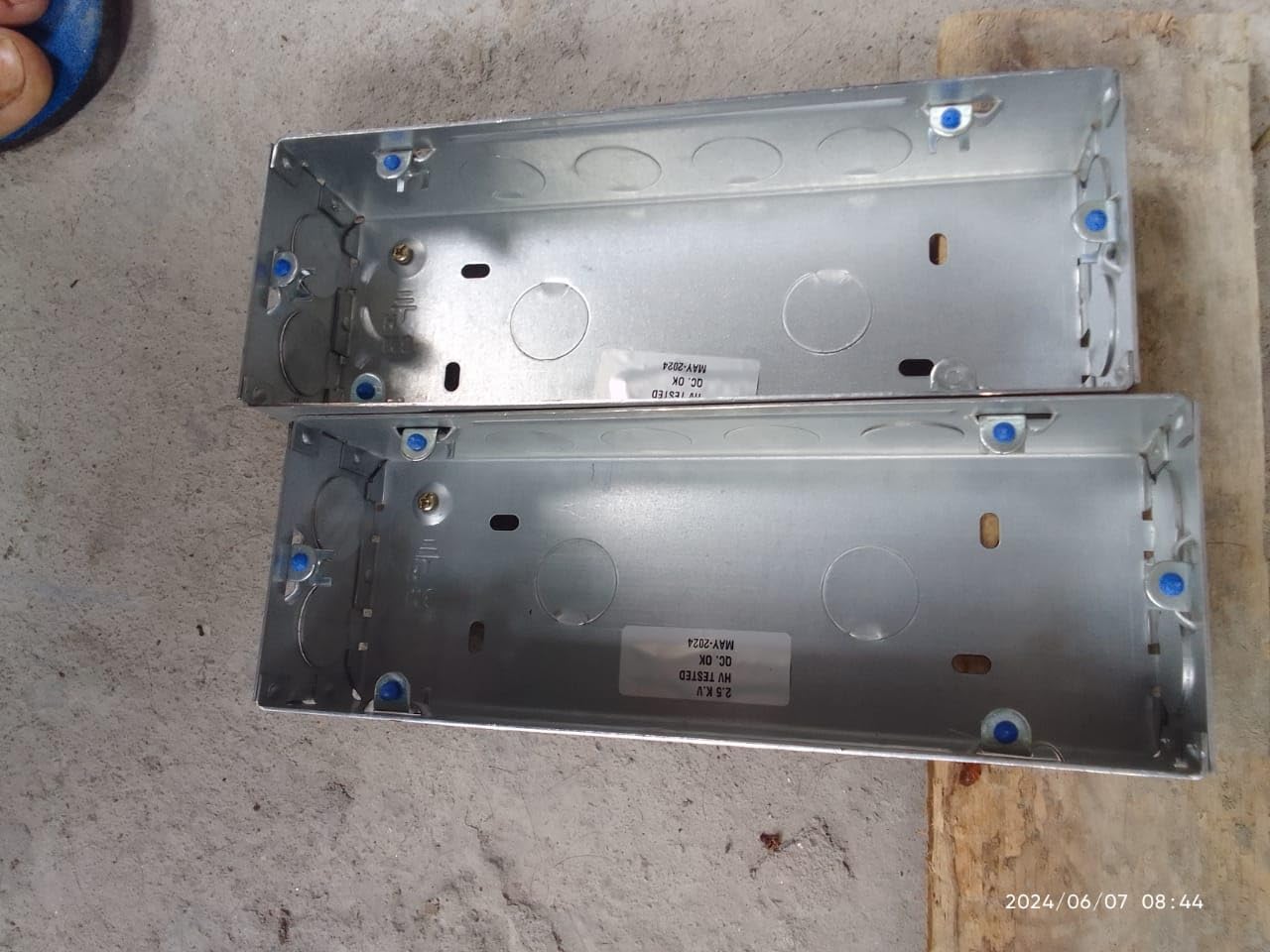 Forus Concealed GI Sheet Metal Modular Box 1-2 Module, Excellent ...