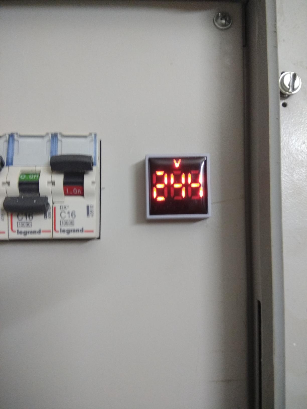 TSKTECH LED Voltmeter Signal Lights Digital Display Gauge Volt Voltage ...