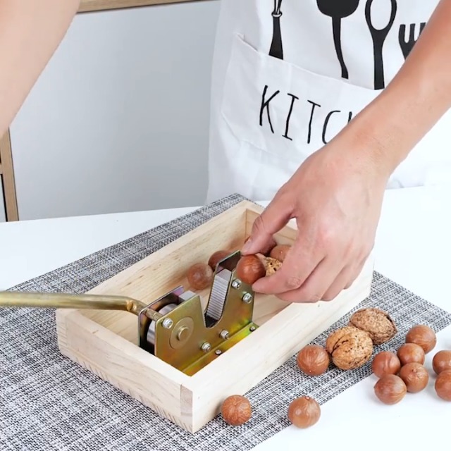 Watch Manual Nutcracker Nut Tongs on Amazon Live