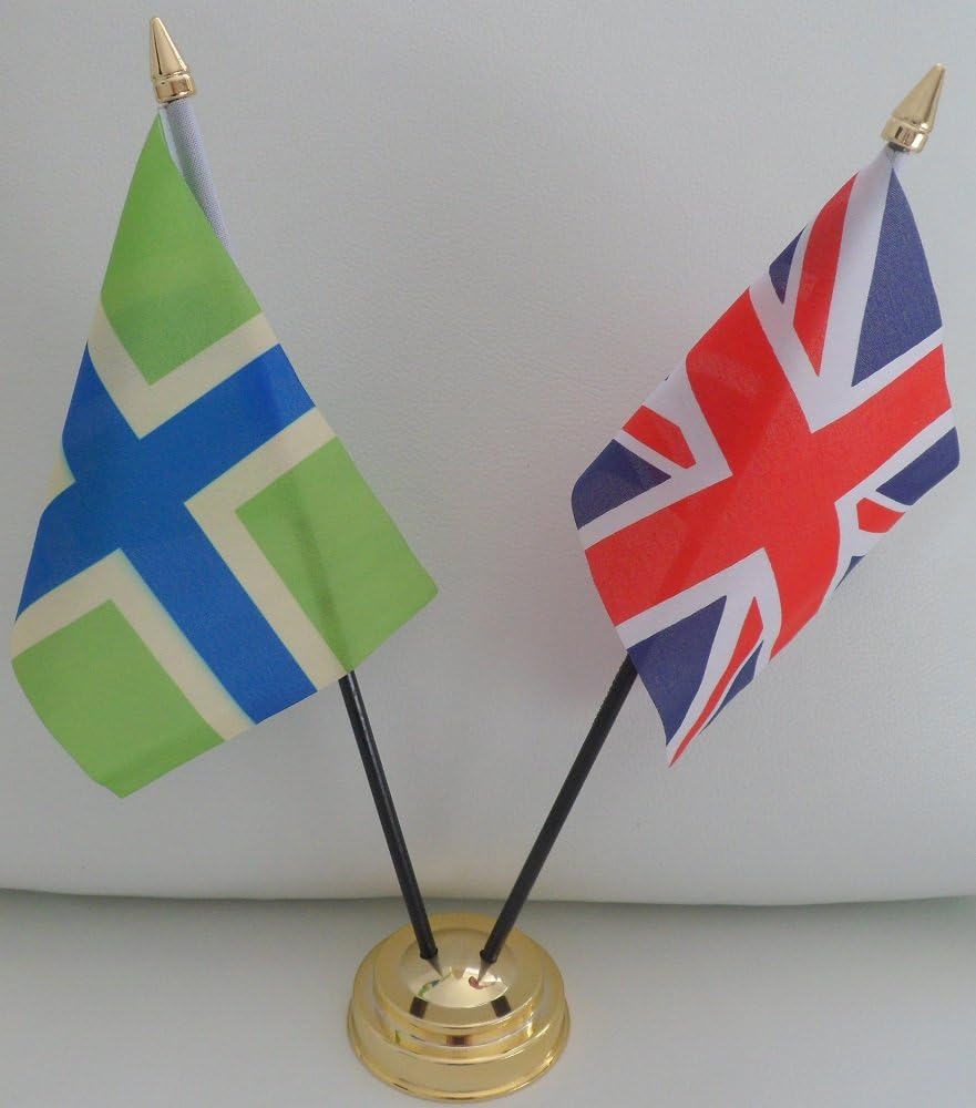 Amazon.com: New Gloucestershire Gloucester County Union Jack 2 Flag ...