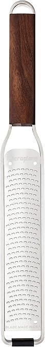Microplane Zester Grater for Citrus Fruits, Hard Cheese, Ginger ...