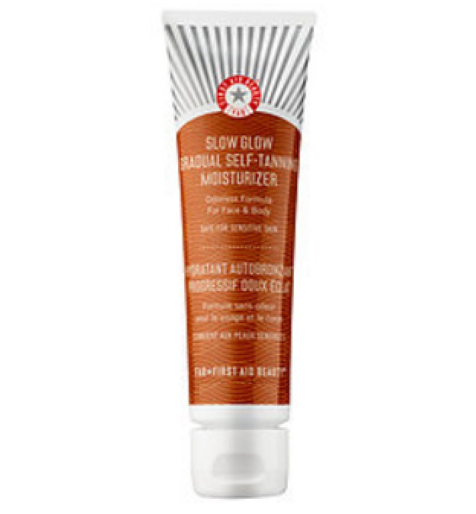 Amazon.com: First Aid Beauty Slow Glow Gradual Self-Tanning Moisturizer ...