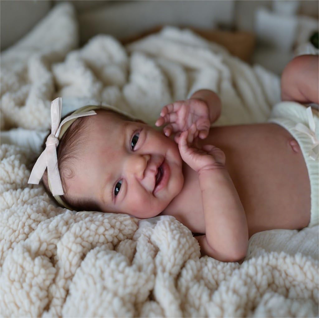 Amazon.com: iCradle Lovely Real Look Reborn Baby Doll Girl 20inch 50cm ...