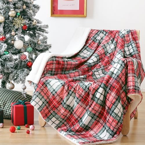 Amazon.com: FROZZUR Throw Blanket Christmas Blankets with Green Red ...