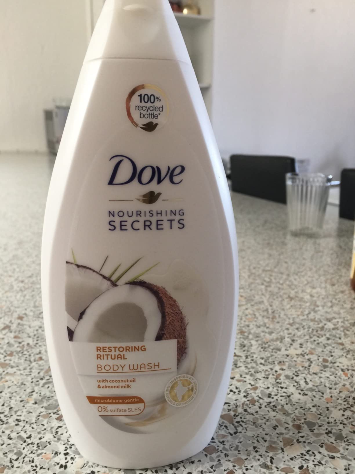 Dove Huile de coco et lait d'amandes 500 ml Gel douche - Paquet de 4 ...