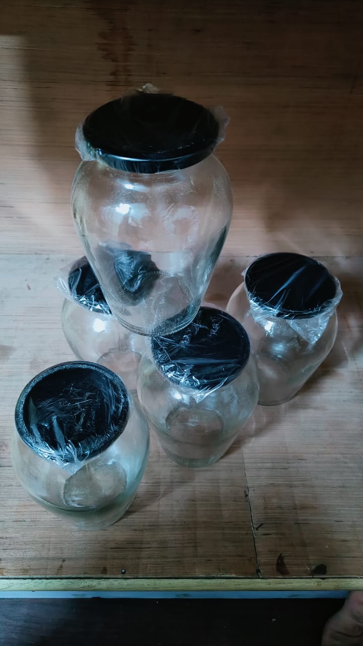 Buy Ventuos-1000ml Big Pot Shaped Glass Barni with air tight black lid ...