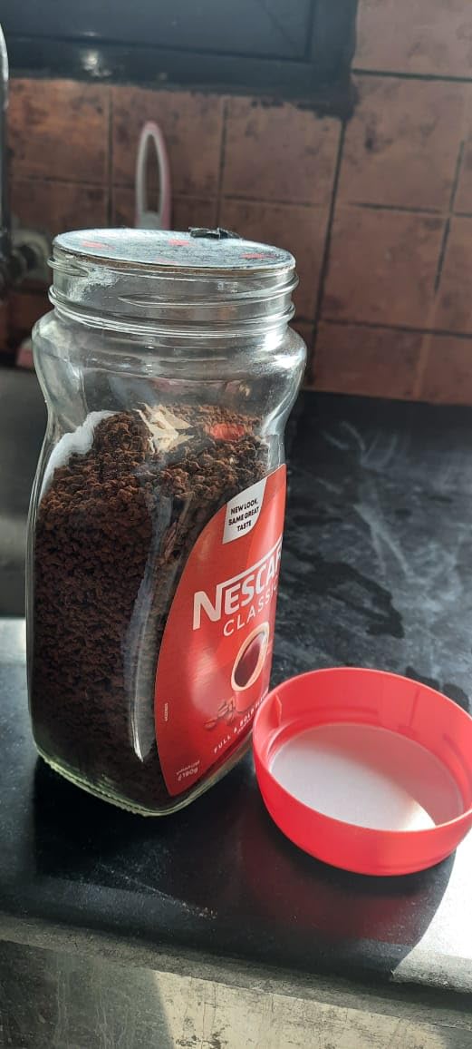 Nescafe Classic Instant Coffee Powder, 180g Jar : Amazon.in: Grocery ...