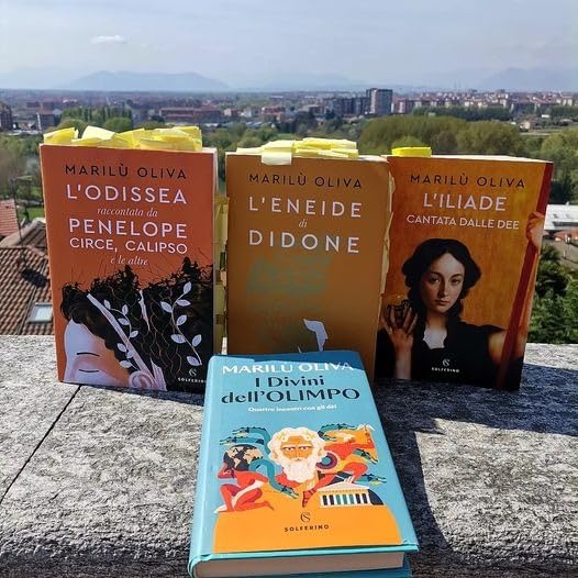 L'Iliade cantata dalle dee : Oliva, Marilù: Amazon.it: Libri