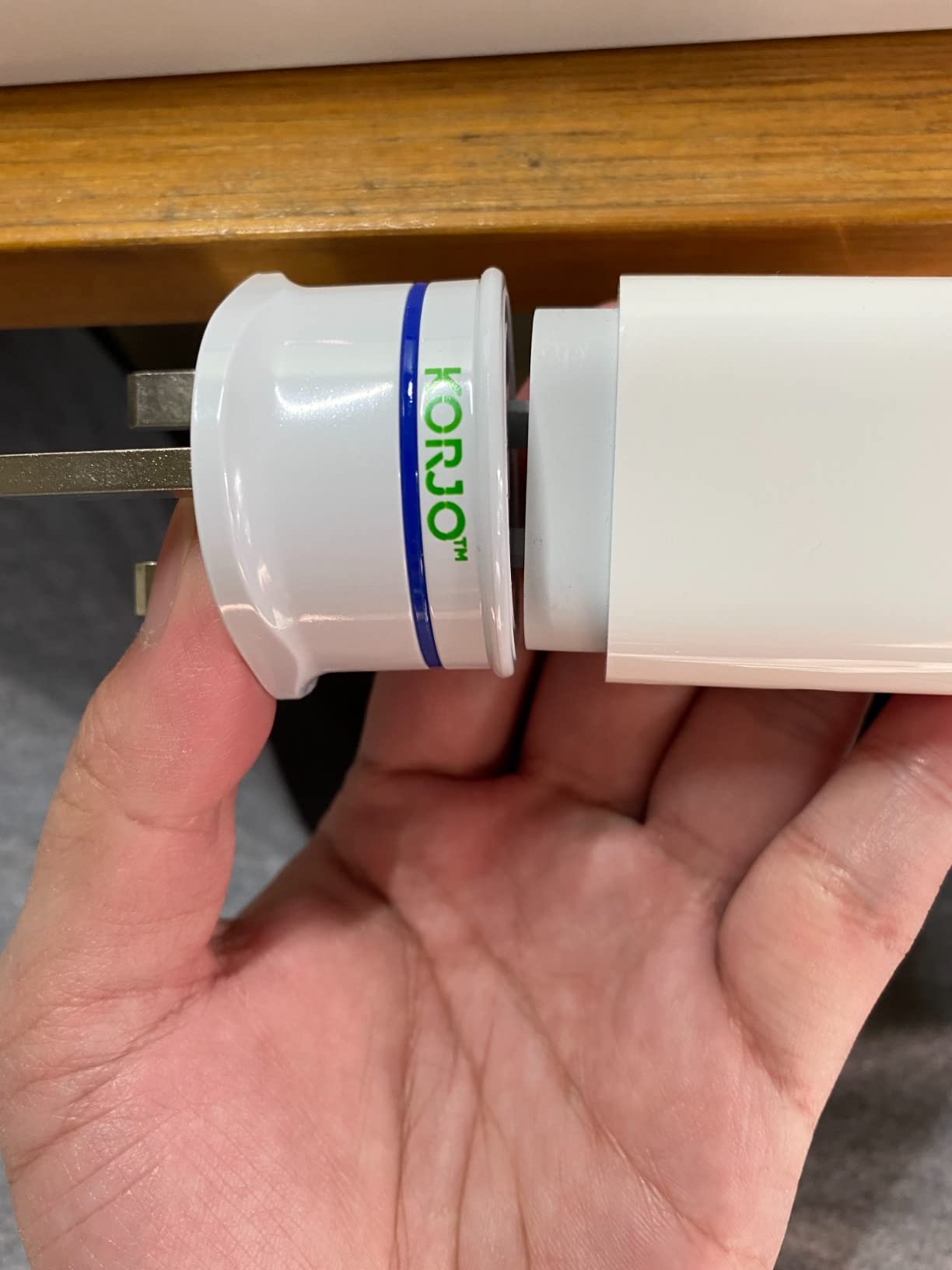 Korjo UK Travel Adaptor, for AU/NZ Appliances, use in UK, England ...