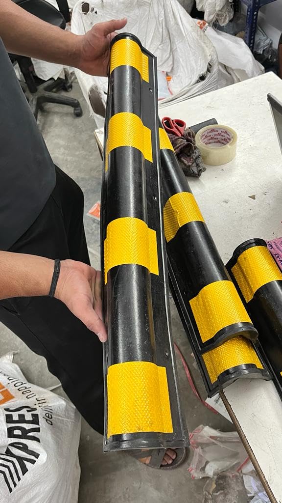 Reflective Rubber Wall Corner Guard with Yellow Safety Strips Garage ...