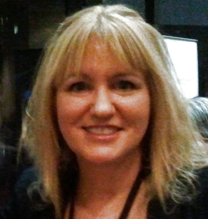 Amazon.com: Louise Cusack: books, biography, latest update