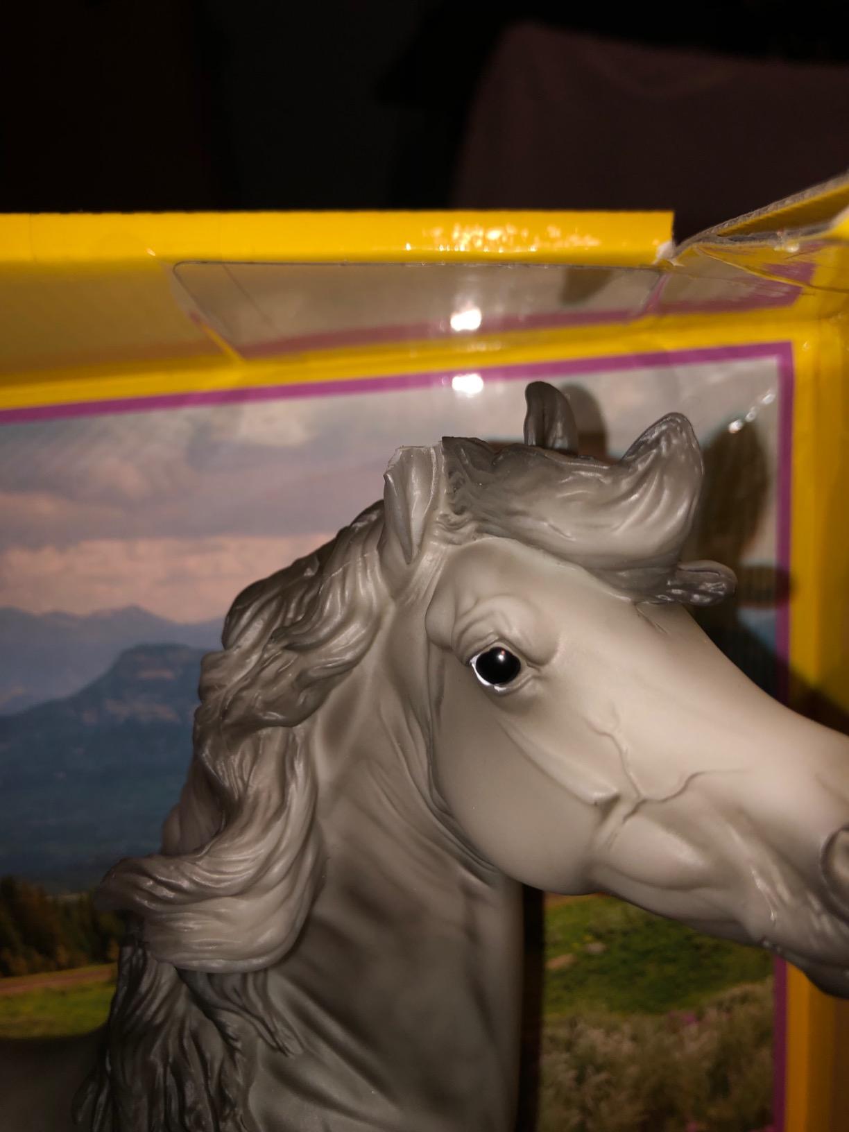 Amazon.com: Breyer Traditional Series Hwin | Model Horse Toy | 10" x 9. ...