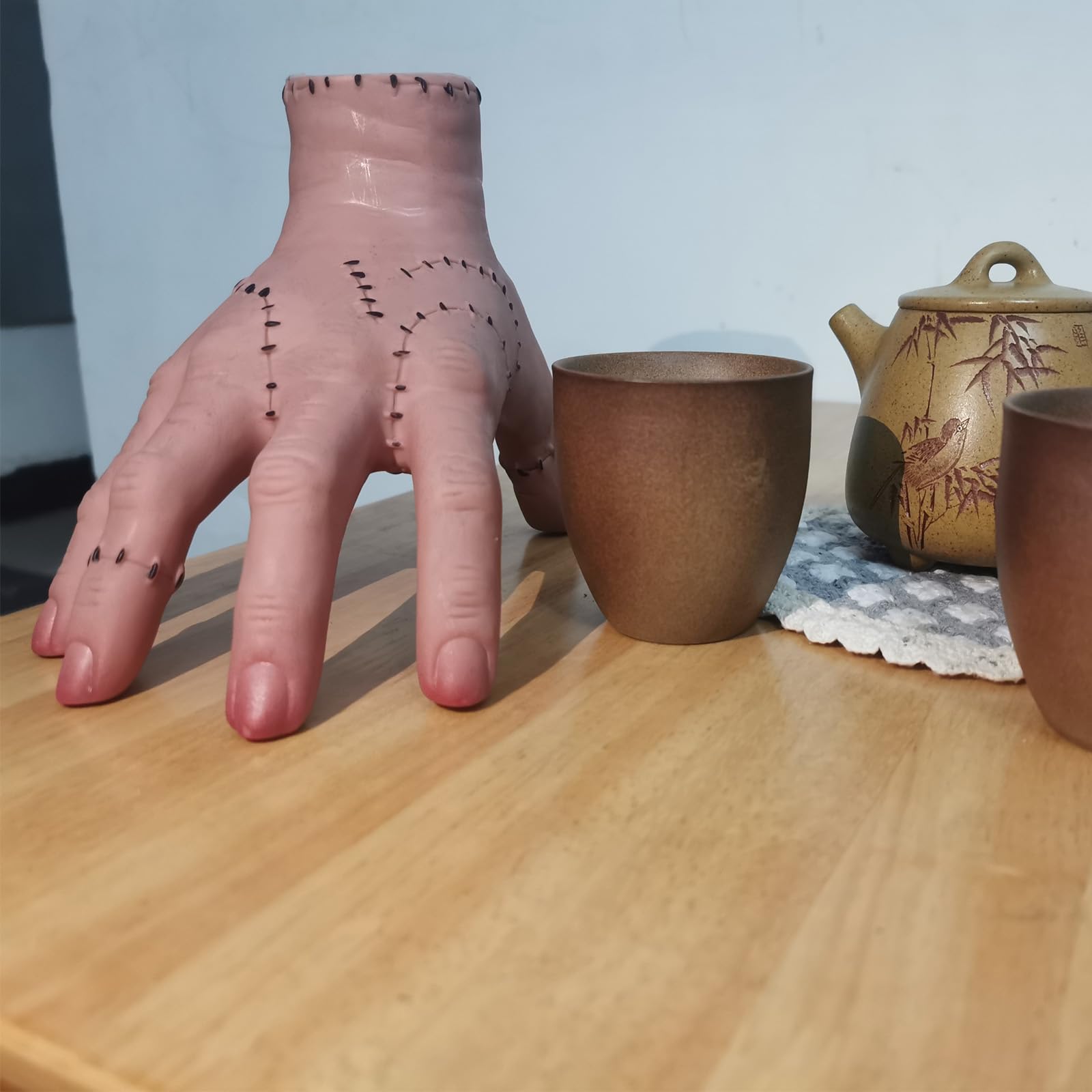 Snapklik.com : Asoleo The Thing Hand Addams Family Halloween Decorations