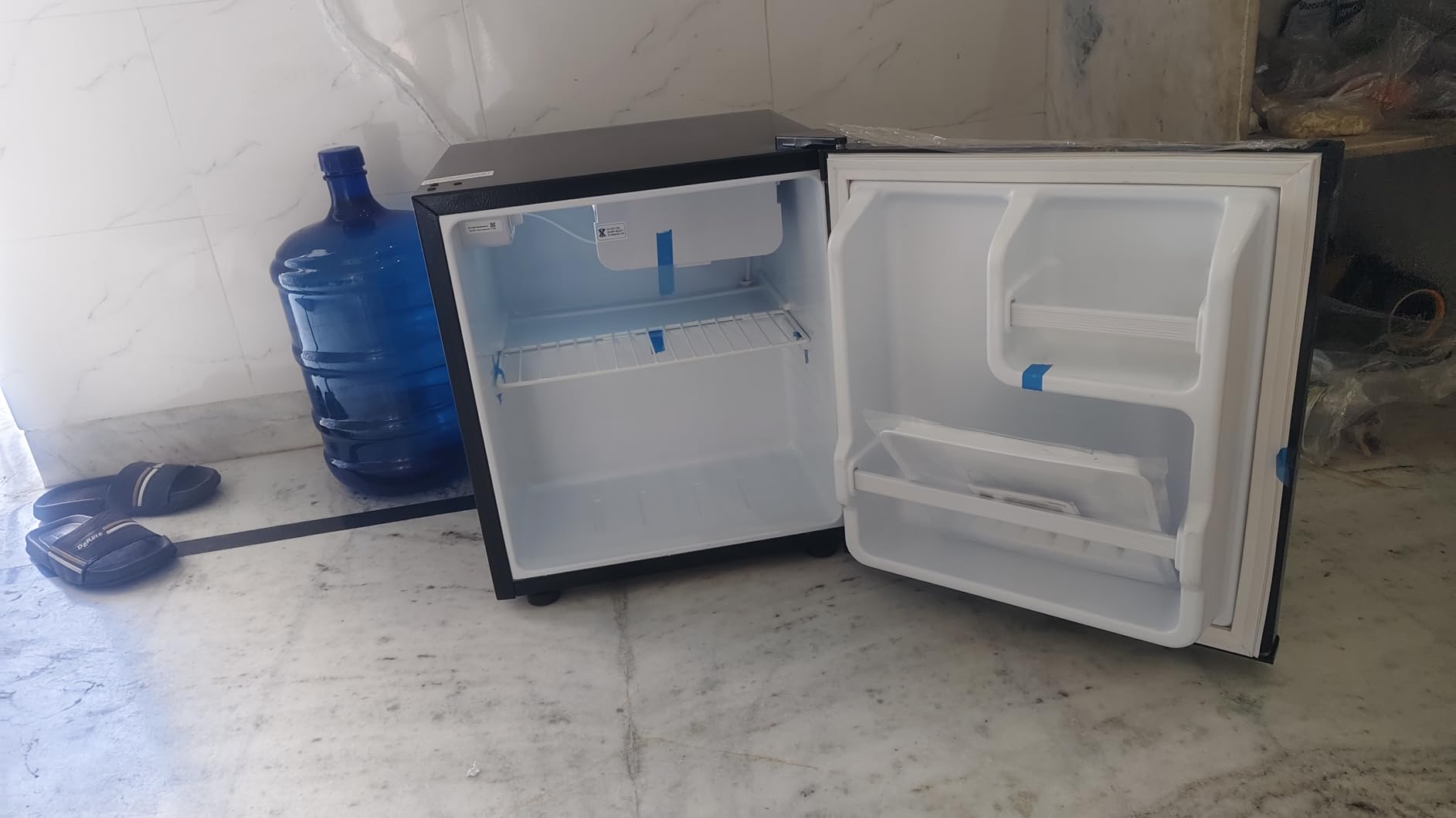Blue Star Bluestar 45 Ltr, 2 Star, Mini Refrigerator with Freezer ...