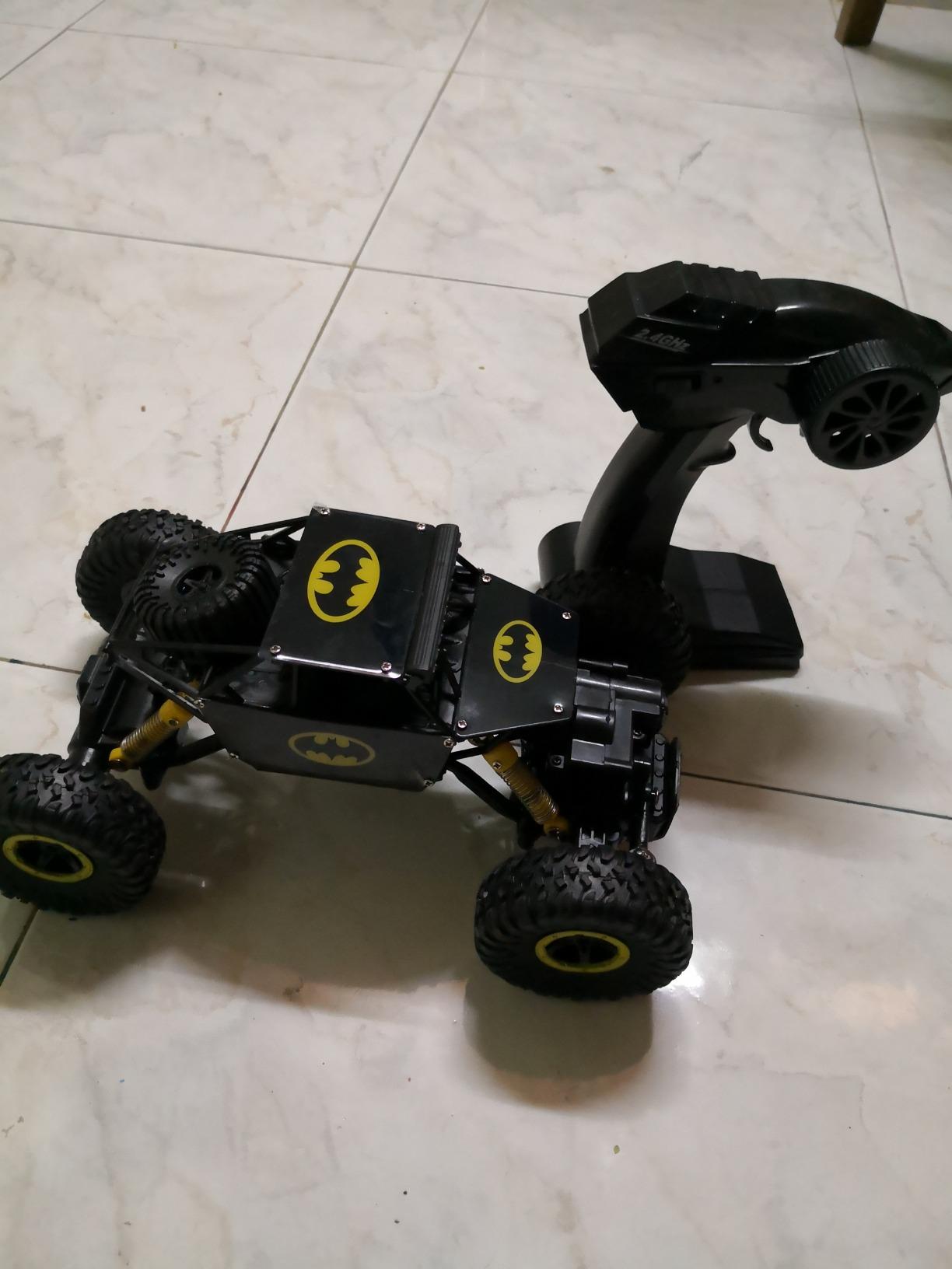 Batman Remote Control Rock Crawler Monster Truck : Amazon.in: Toys & Games