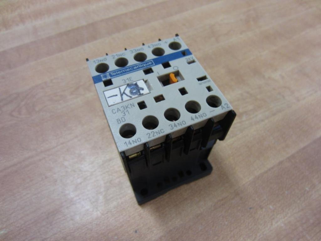 IEC Control Relay,3NO/1NC,24VDC,10A: Amazon.com: Industrial & Scientific