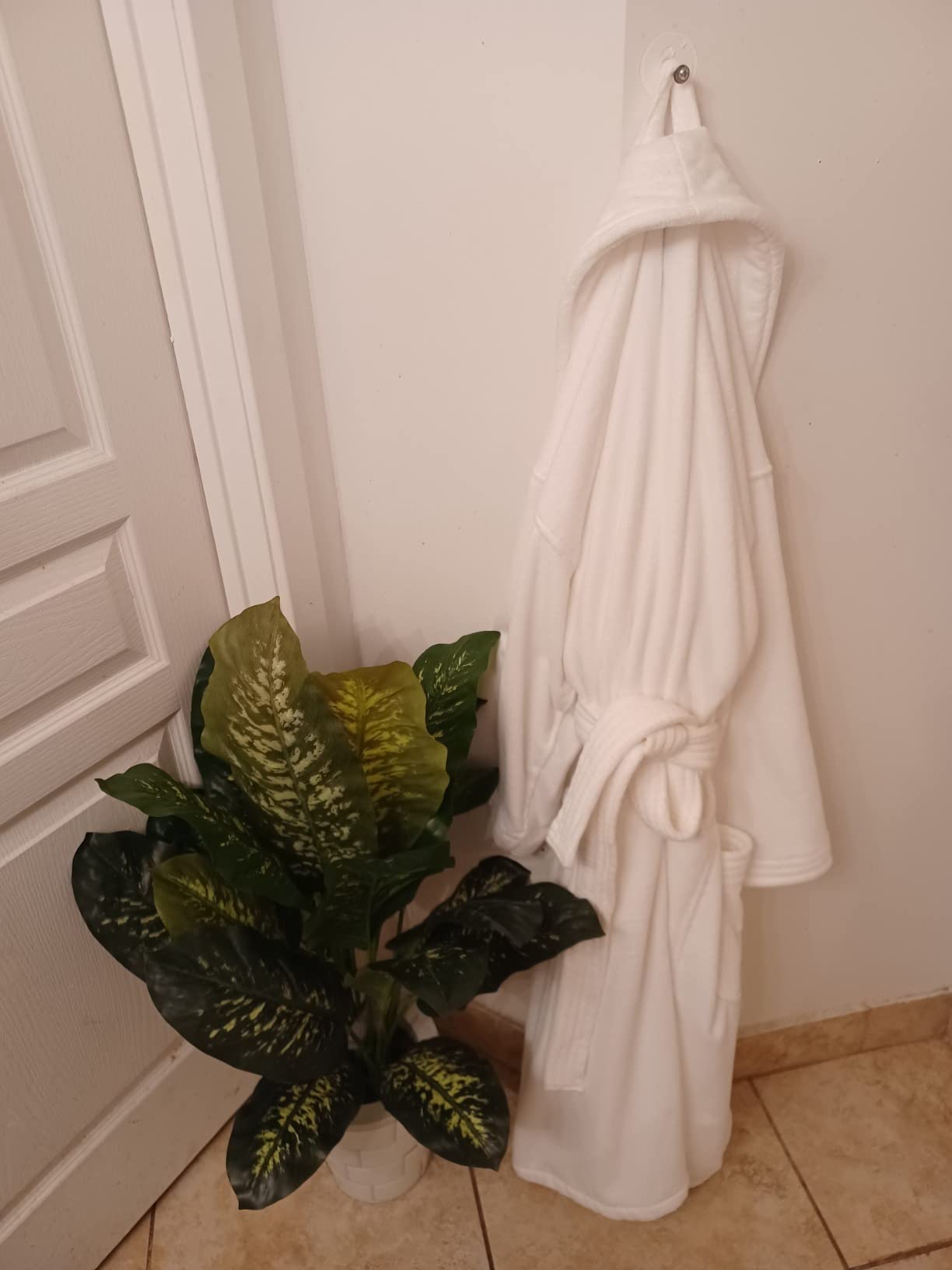 Marriott Terry Velour Robe - Luxury White Hotel Robe with Shawl Collar ...
