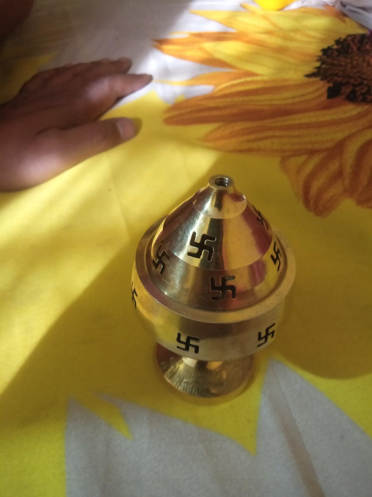 Buy Shubhkart Nitya Brass Omkareshwar Akhand Deep Table Brass Diya|Puja ...
