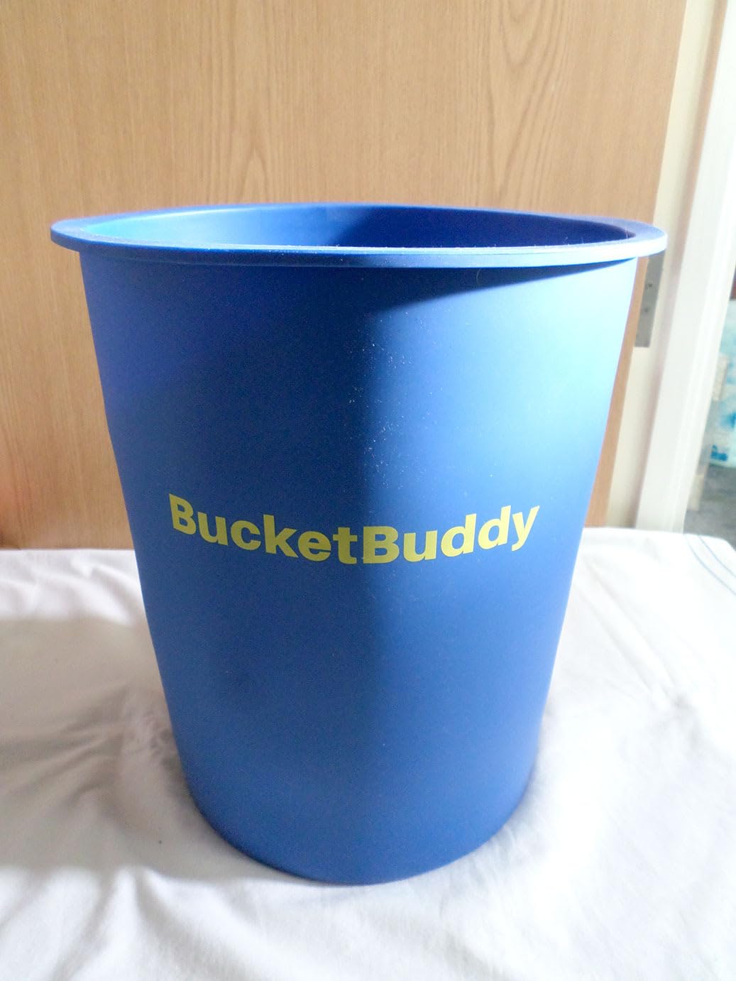 BucketBuddy Flexible Bucket Liner for Mixing Liquid, Paint, Powder ...