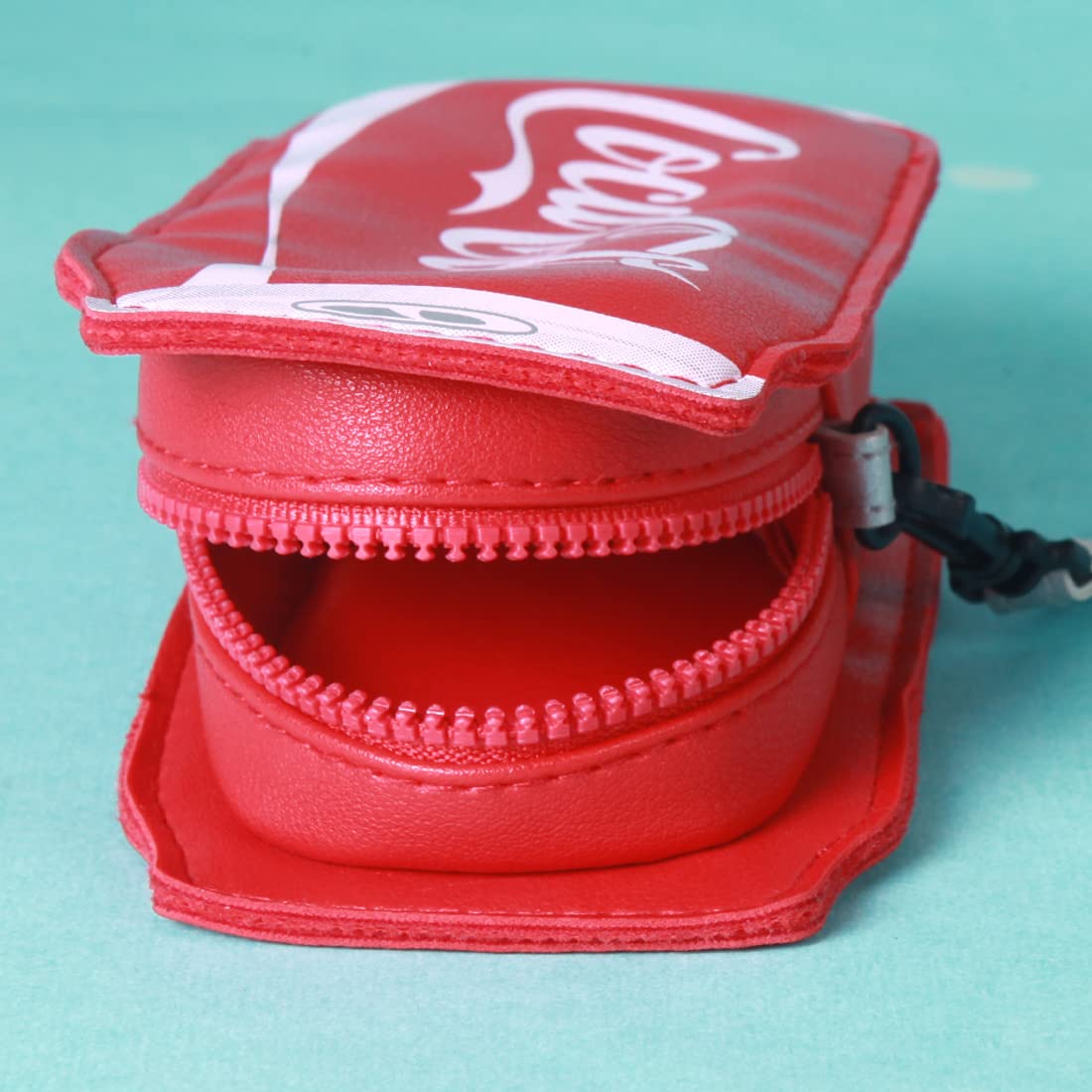 MINISO Coca-Cola Pop Can Coin...B09FSYHV92 | Encarguelo.com