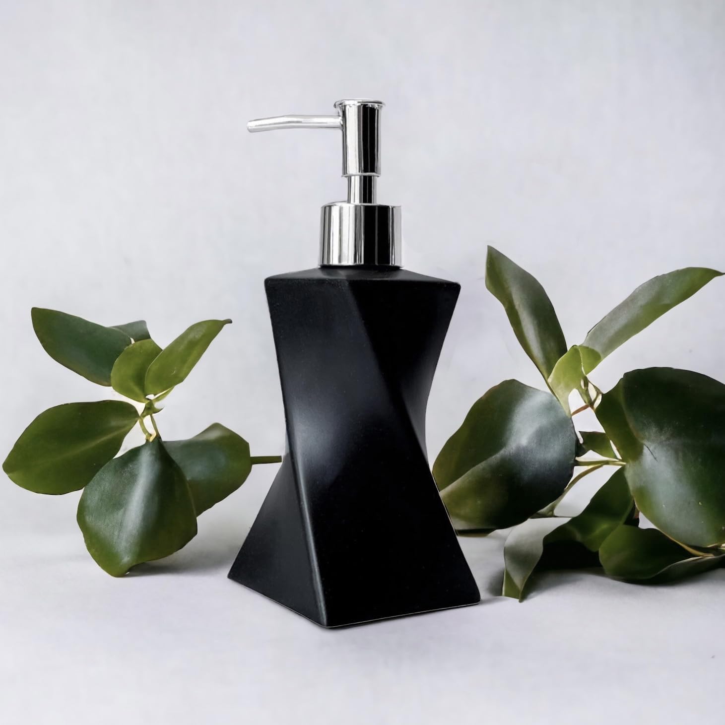 Amazon.com: Lunestella Modern Black Soap Dispenser with Silver Pump for ...