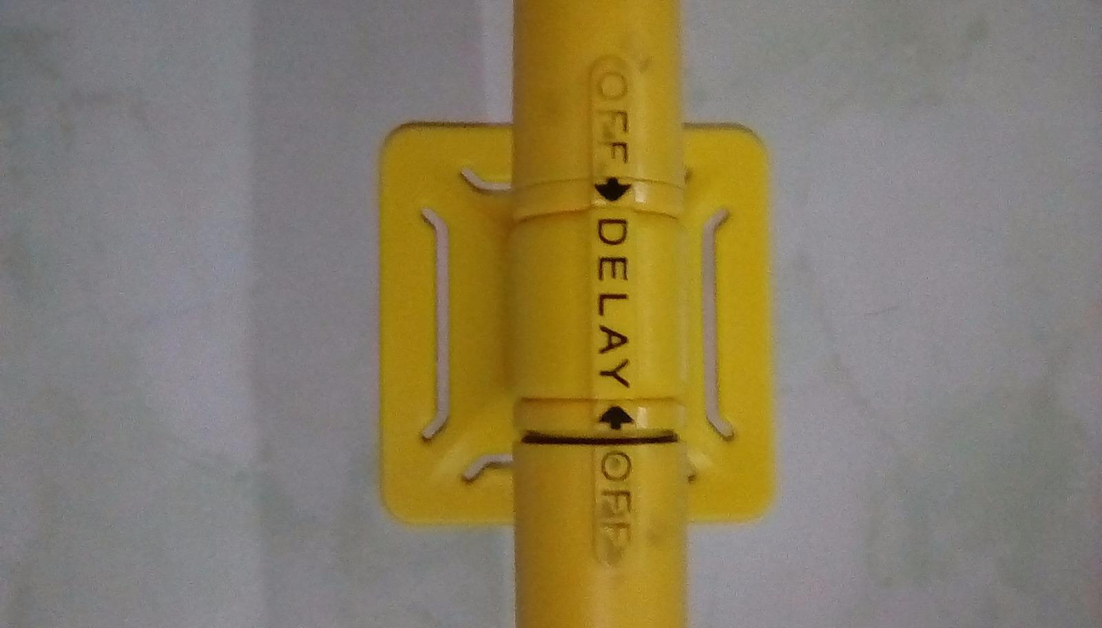 Amazon.com : FINIS Tech Toc Audible Hip Rotation Swim Training Tool ...