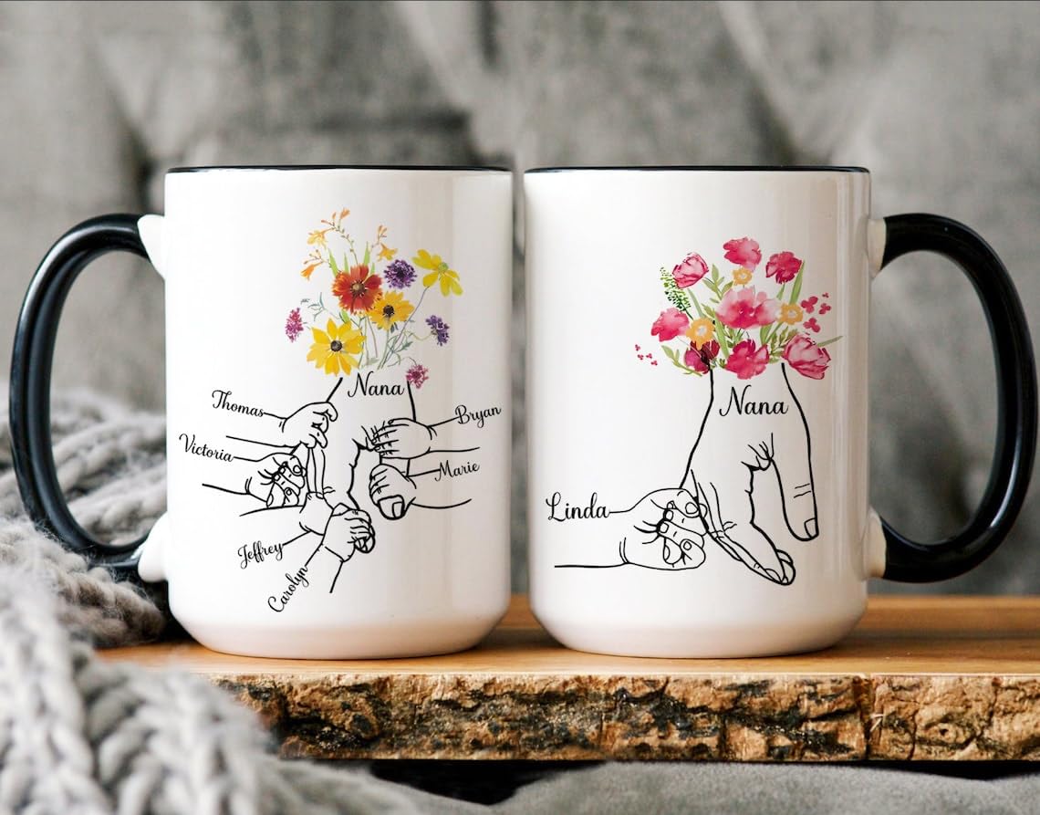 Amazon.com: FriendsCustom Personalized Grandma Mug, Holding Kid Hands ...