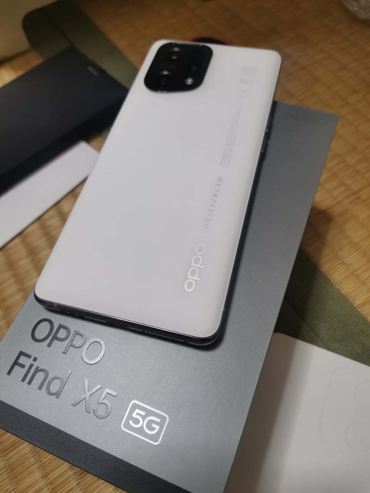 Amazon | 【SIMフリー】OPPO Find X5 5G CPH2307 Dual Sim 256GB ホワイト (8GB RAM ...