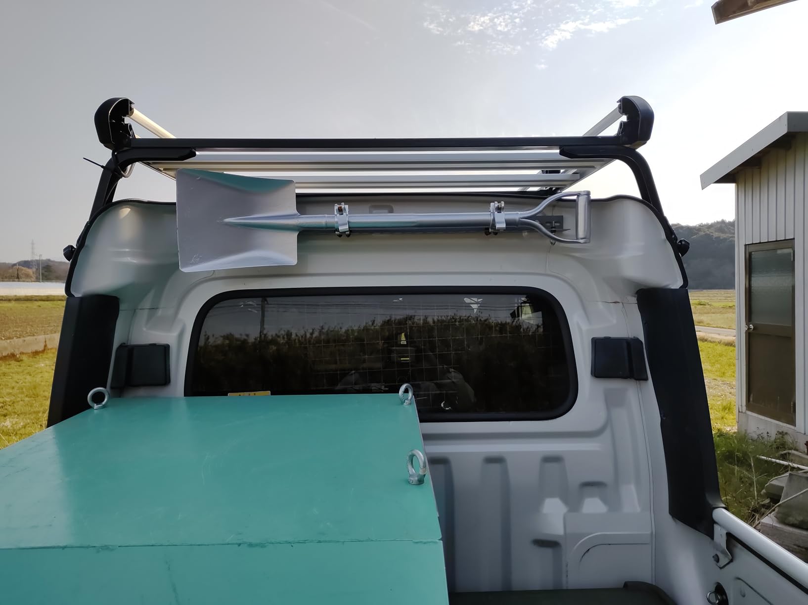 Amazon.co.jp: Kiload スコップホルダー 汎用 固定4WD オフロード クロカン 背面 取り付け シルバー 2個セット: 車＆バイク