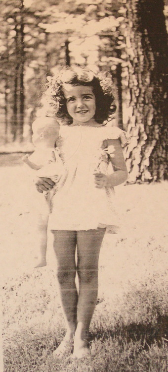 Amazon.com: Anne Russell: books, biography, latest update