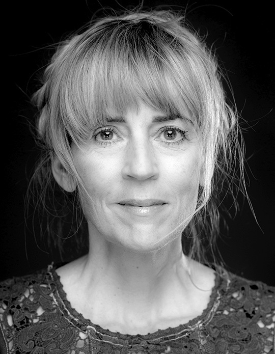 Amazon.co.uk: Annie Sutton: books, biography, latest update