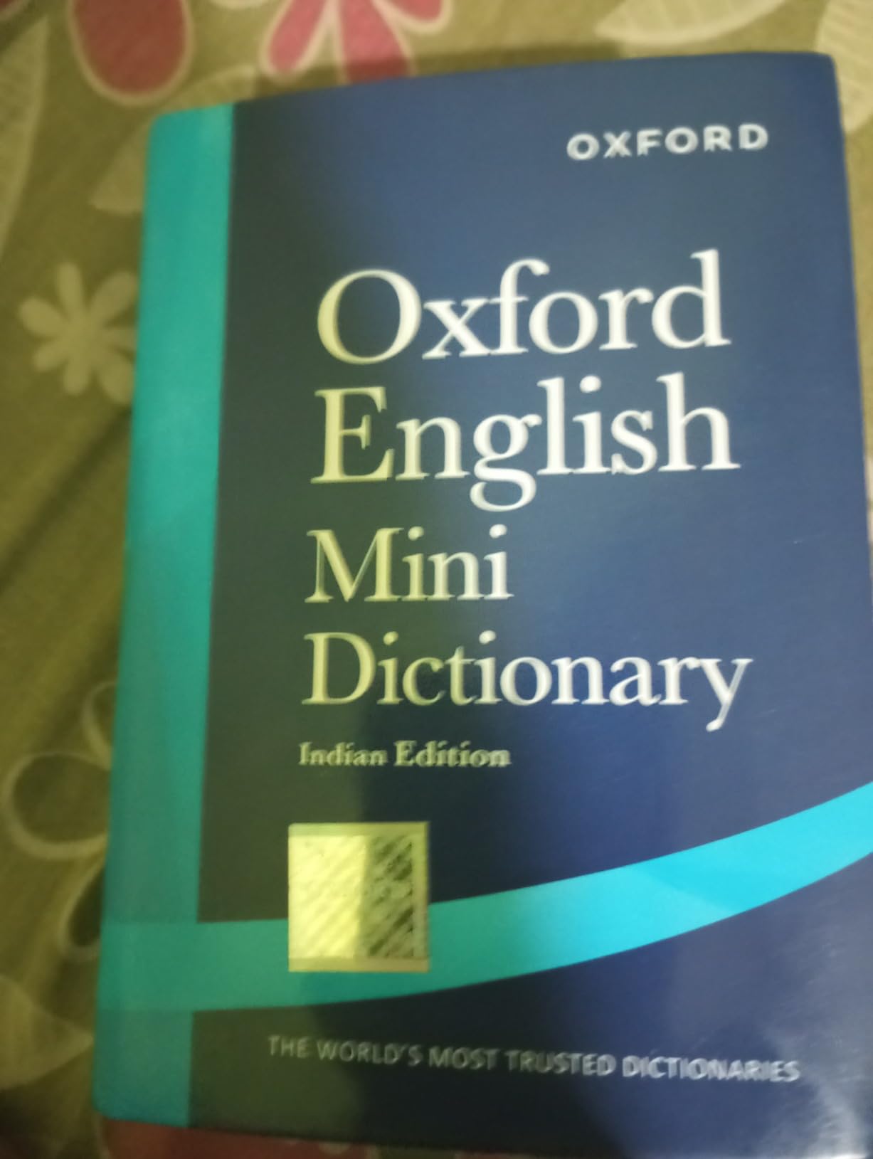 Oxford Mini English Dictionary | Easy To Use | Extra Help with Spelling ...
