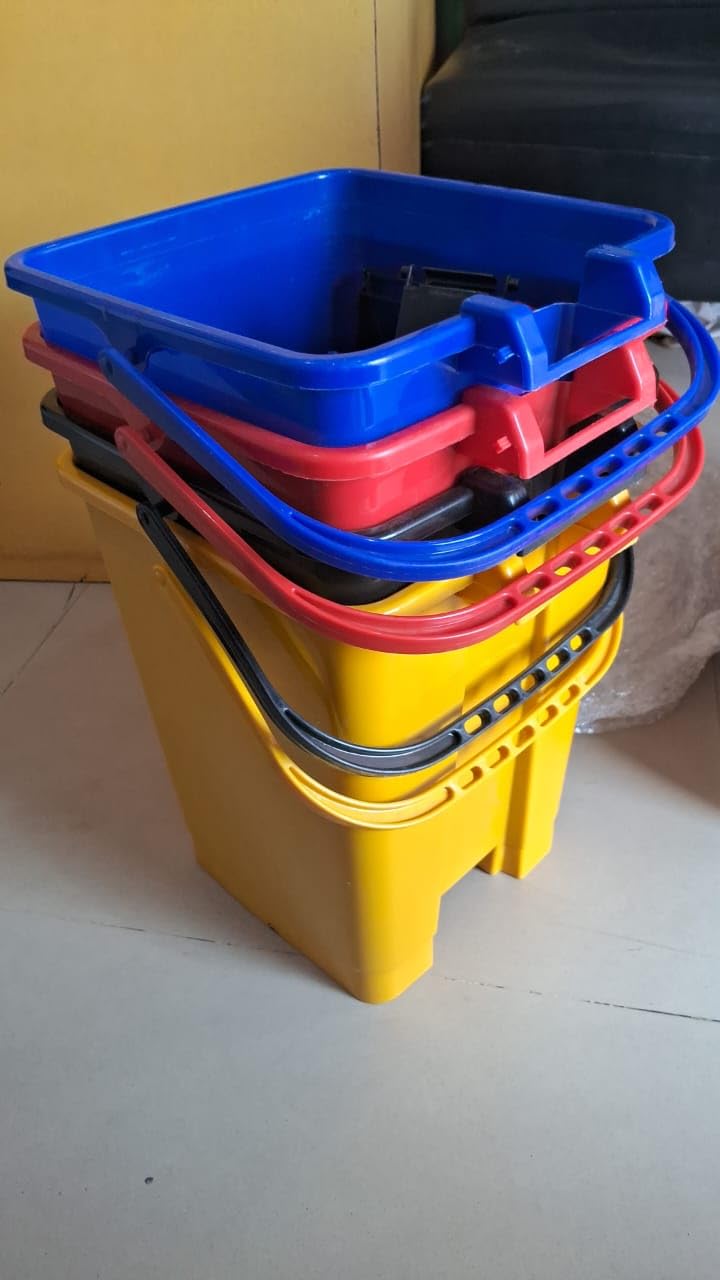 MEDIGUARD Bio Medical Waste Plastic Pedal Dustbin, Plastic Pedal ...