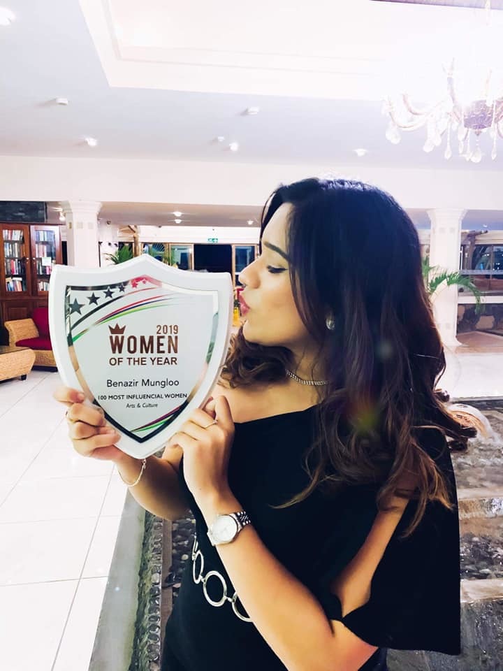 Amazon.com: Benazir Mungloo: books, biography, latest update