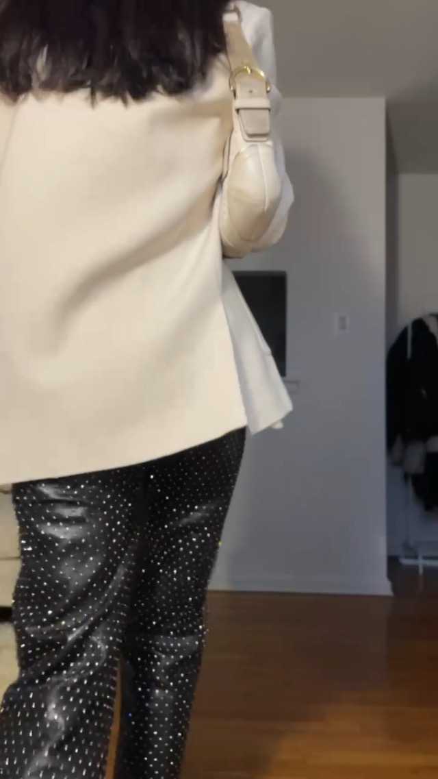 Noa’s storefront's Amazon Page