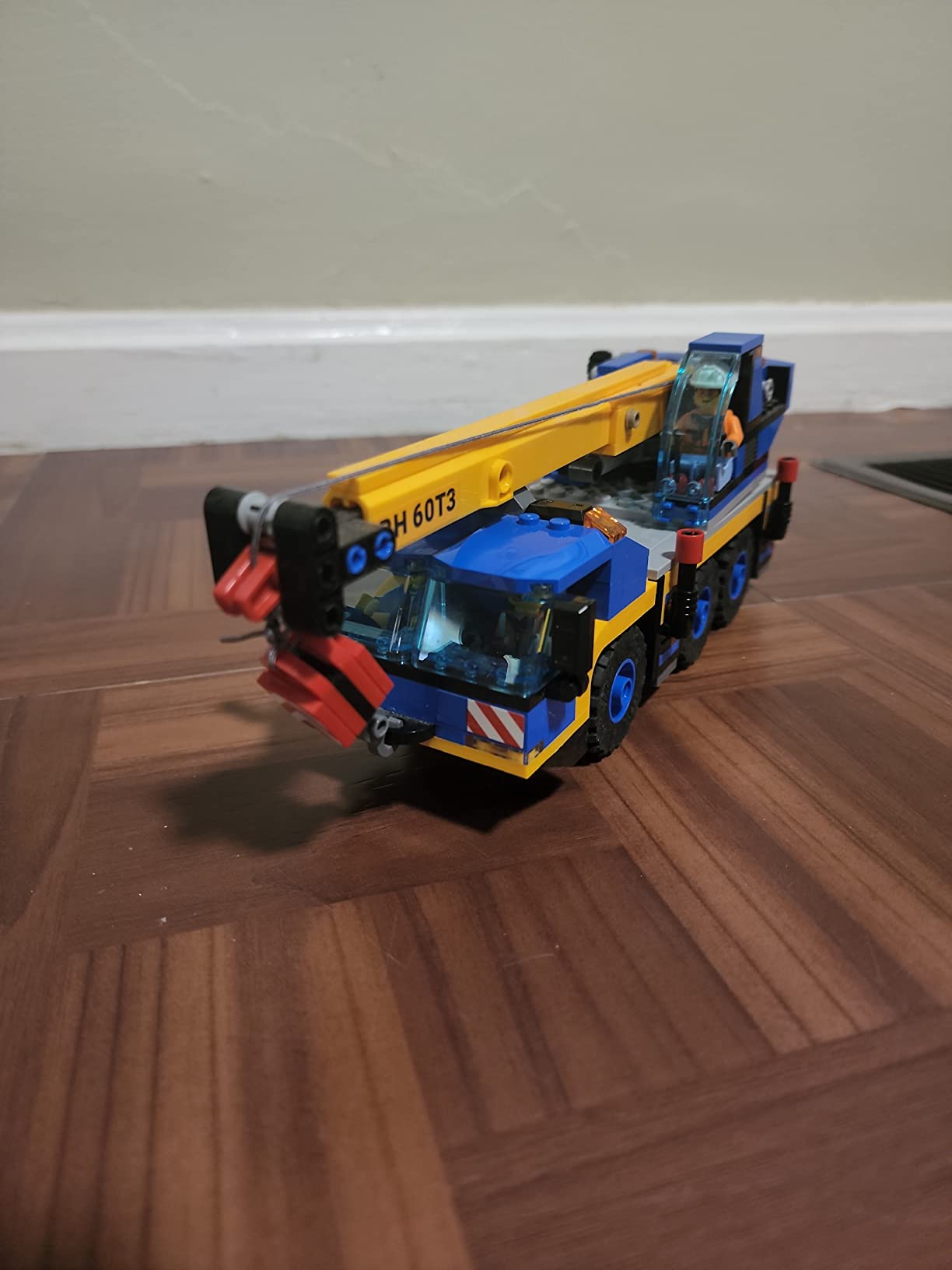 Amazon.com: LEGO City Great Vehicles Mobile Crane Truck Toy Building ...