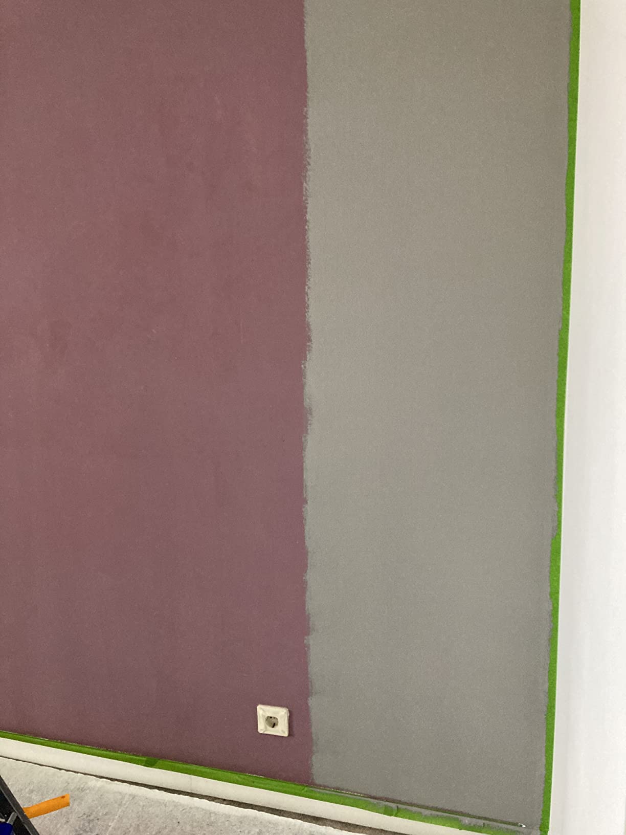 Wunderschone Gut Deckende Wandfarbe Weiss Bild