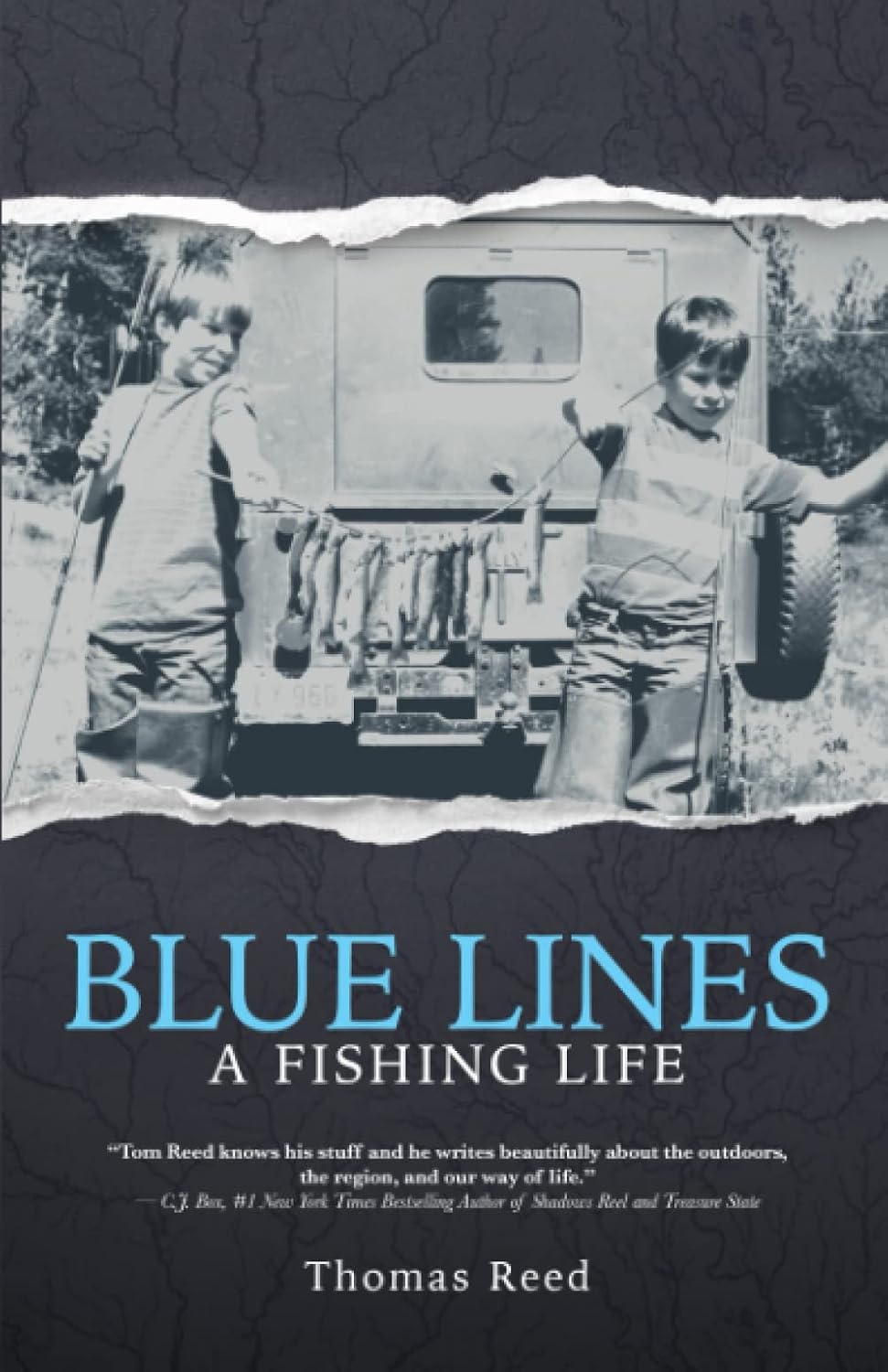 Blue Lines: A fishing life: Reed, Thomas, Reed, Thomas: 9781733342223 ...