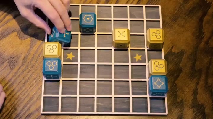 Watch Deblockle Two Player Strategy Game on Amazon Live