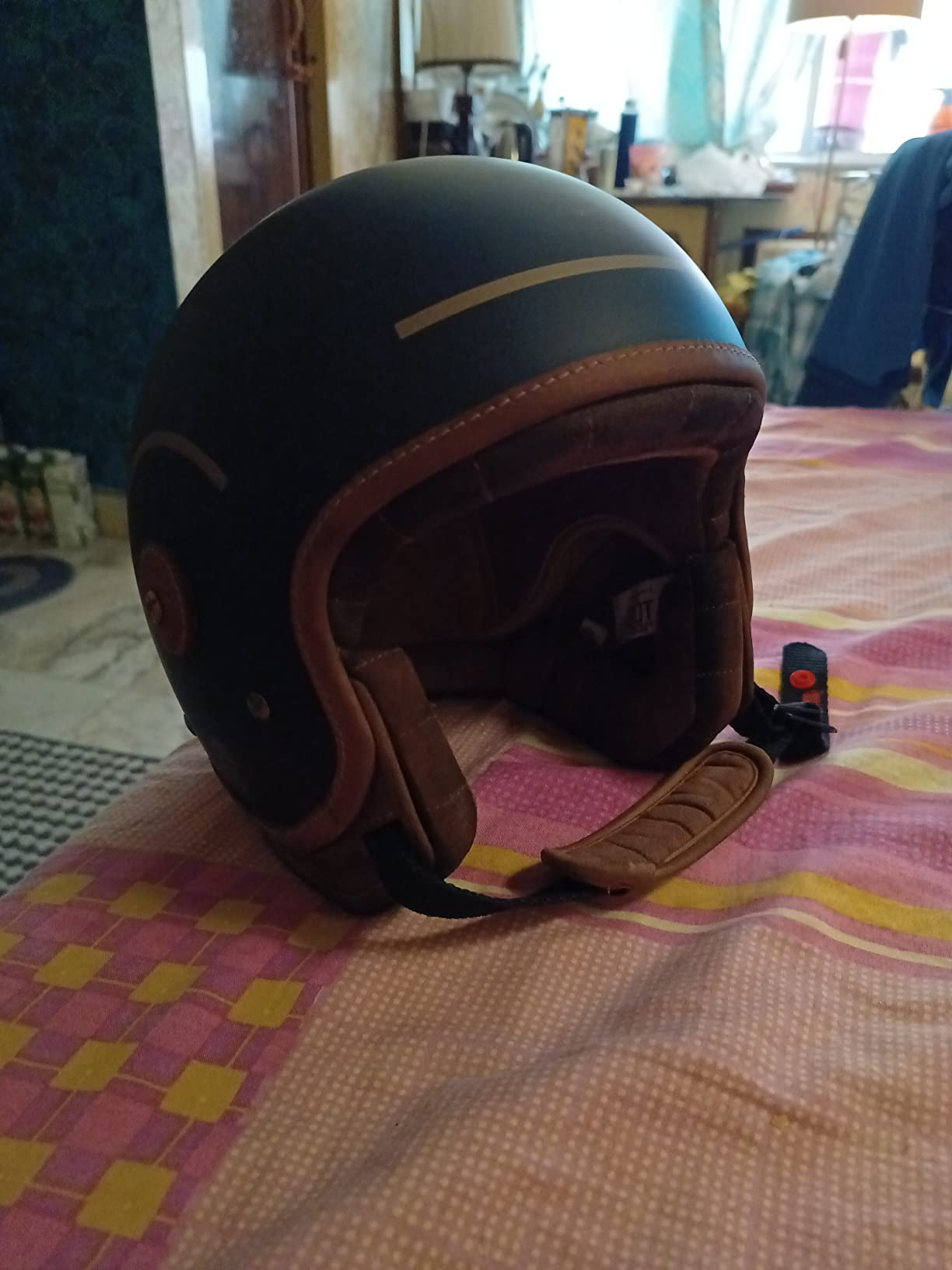 Axor Che Legendary ISI Certified Open Face Matt Helmet with Goggles UV ...
