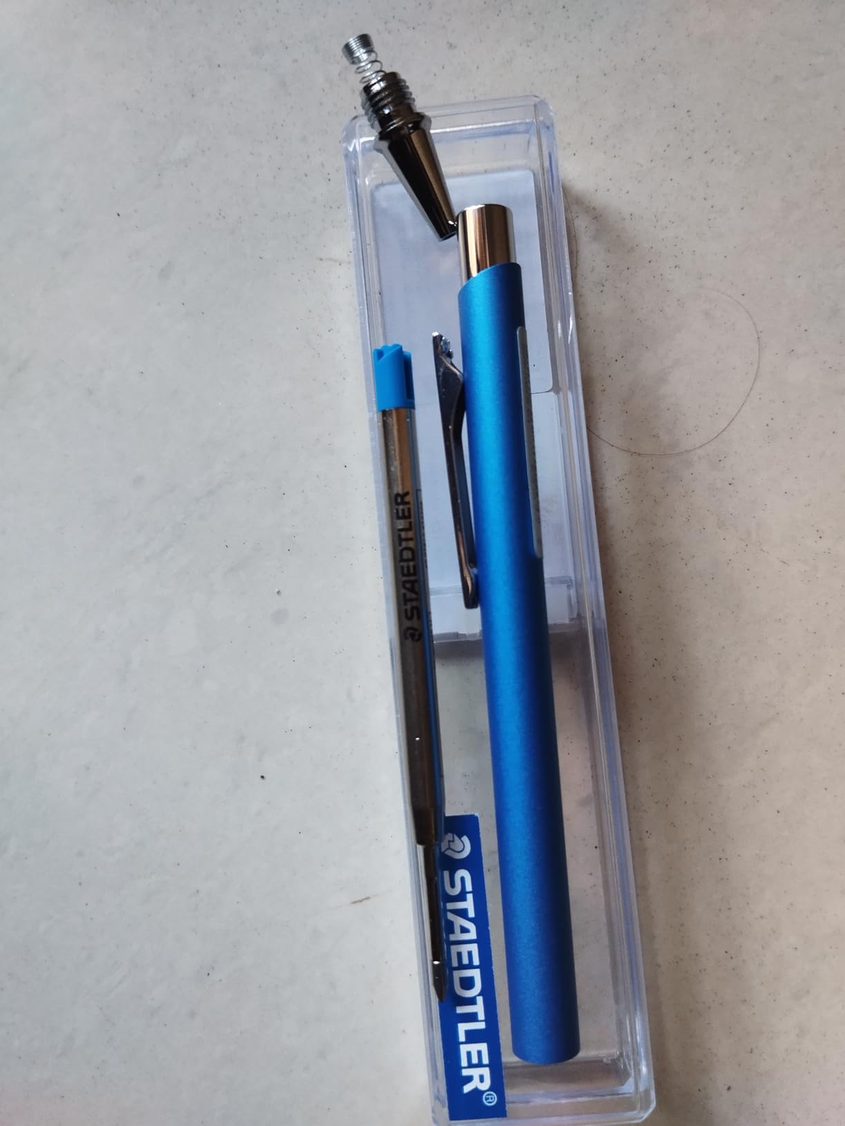 Staedtler Elance Ballpoint pen pacific blue barrel – 421 45-39 : Amazon ...
