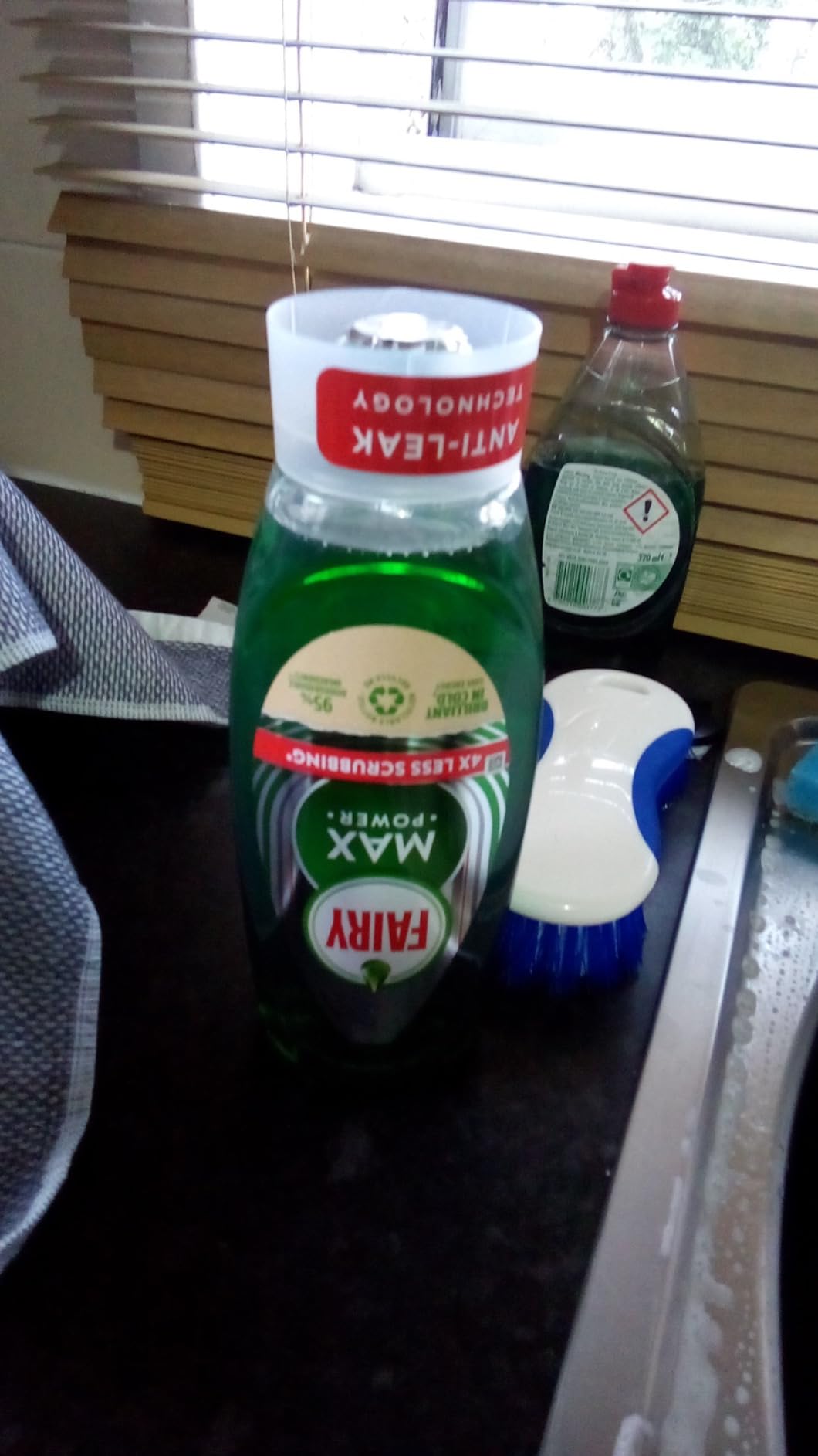 Fairy MaxPower Washing Up Liquid 4.32 L (540 ML x 8), Easy & Effortless ...