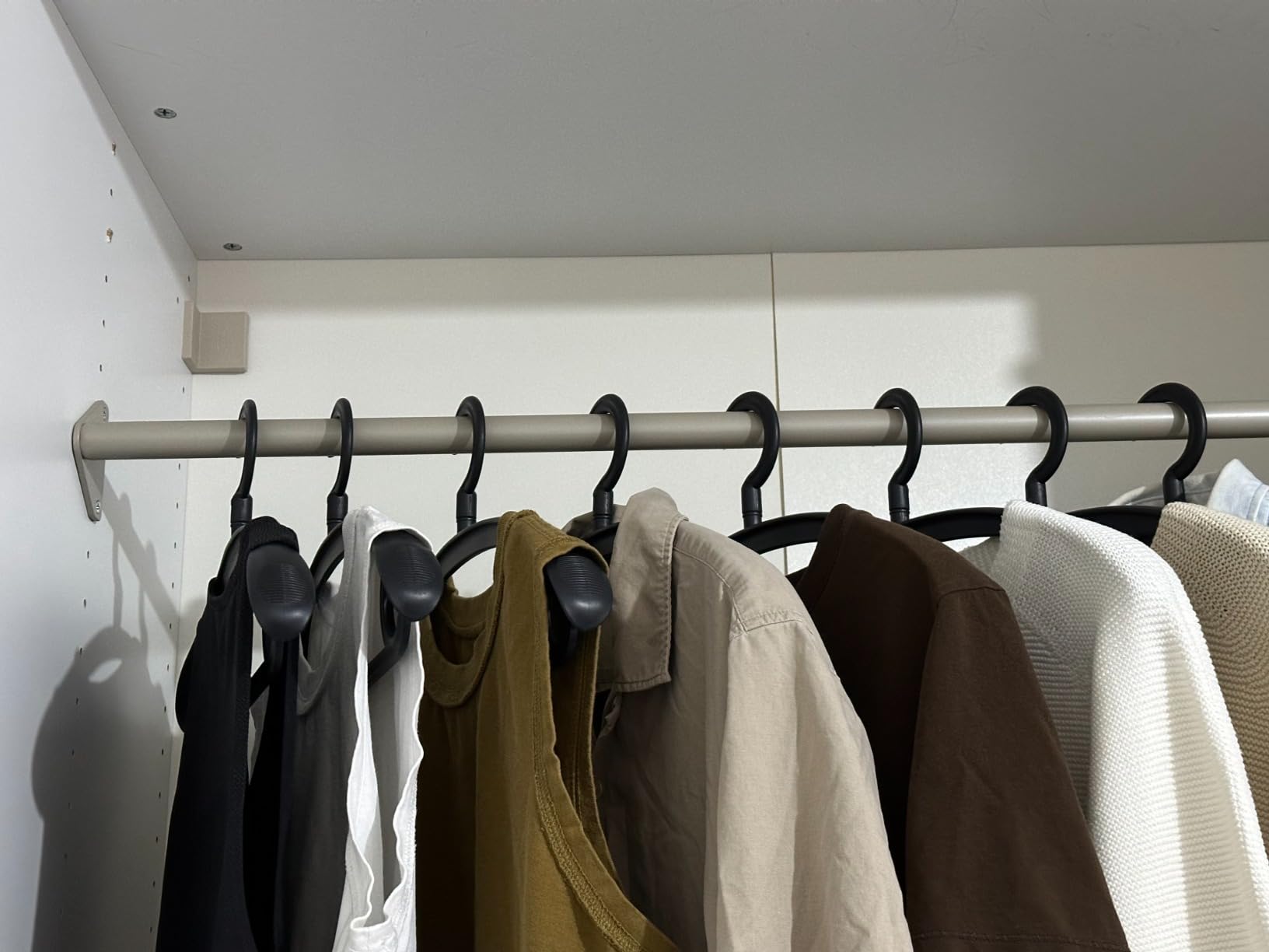 OKAM Wide Shoulder Coat Hangers 20-pack, Suit Hanger, Jacket Hangers ...