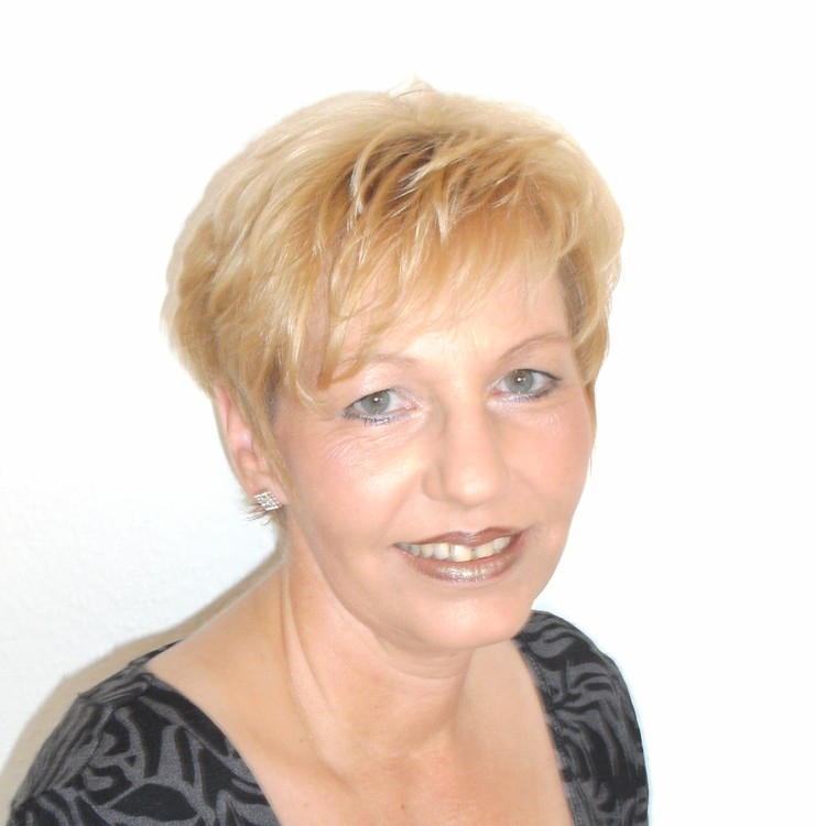 Amazon.de: Perdita Klimeck: books, biography, latest update