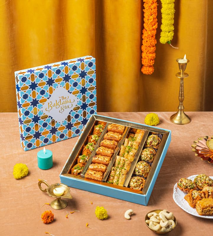The Baklava Box Assorted Baklavas 21 Pieces, (500 Gram) of Pyramid ...